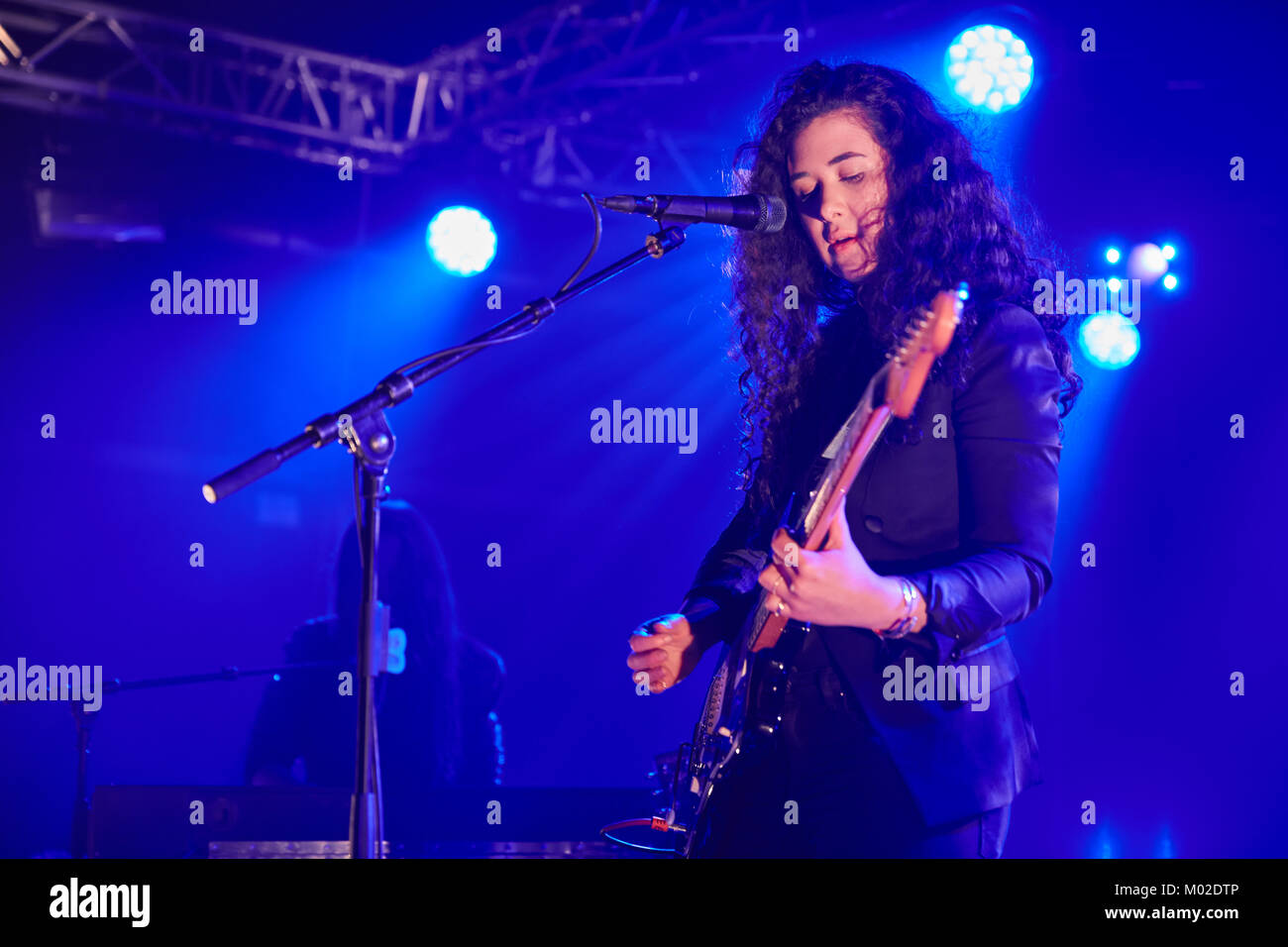 The American singer, songwriter and musician Sara Hartman performs a ...