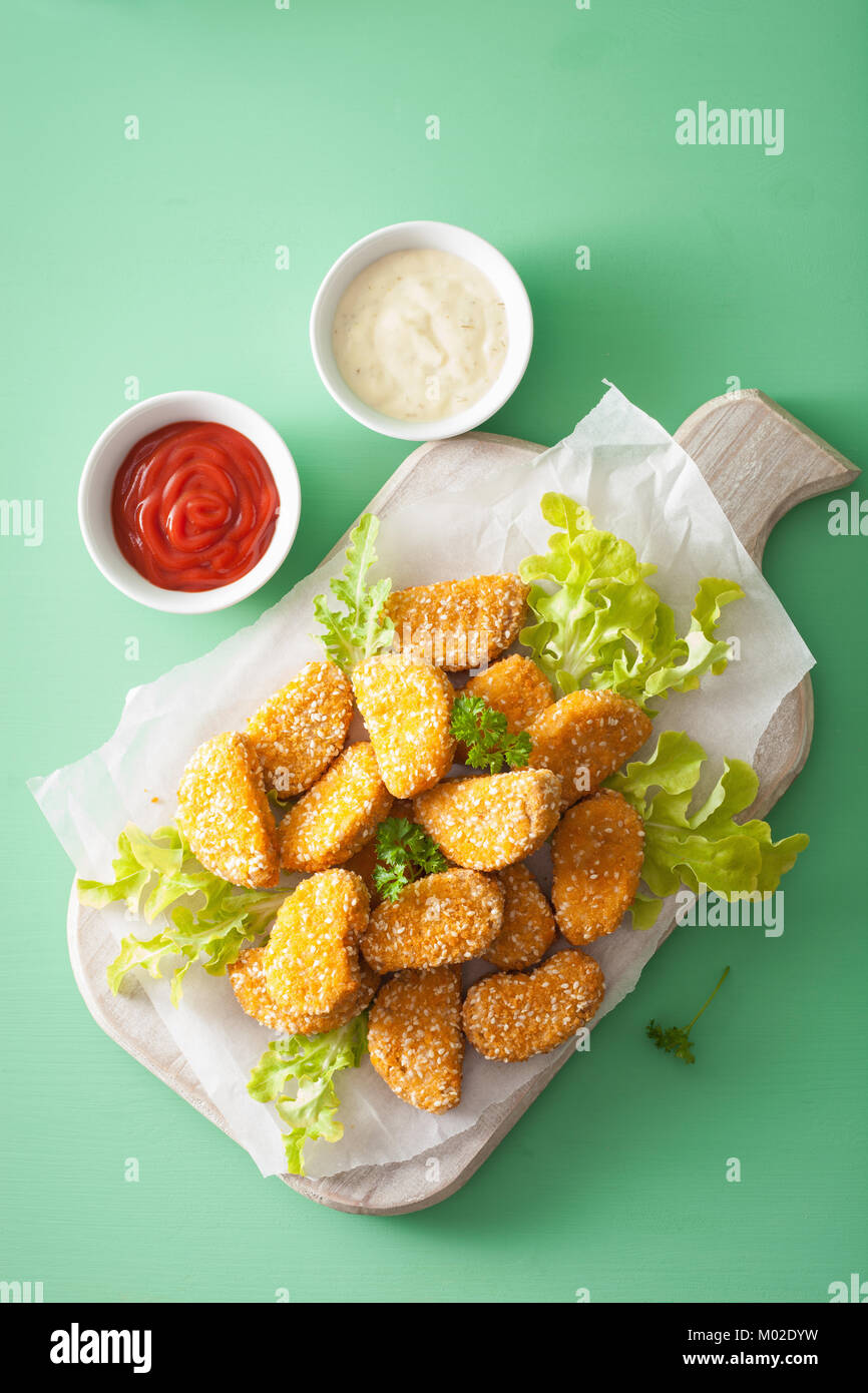 vegan soy nuggets healthy meal Stock Photo - Alamy