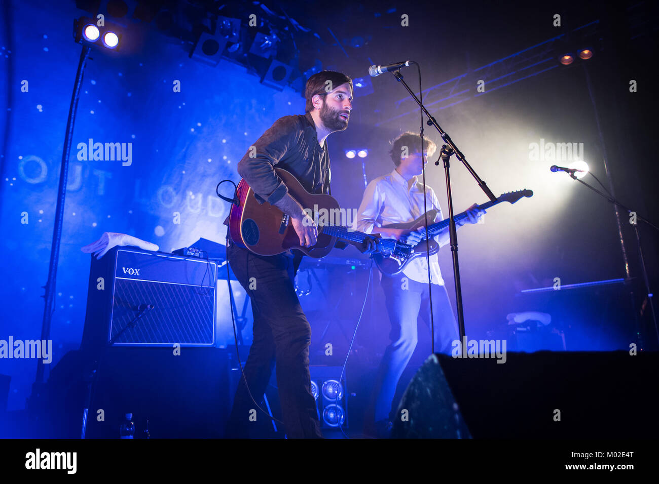 Shout singer hi-res stock photography and images - Alamy