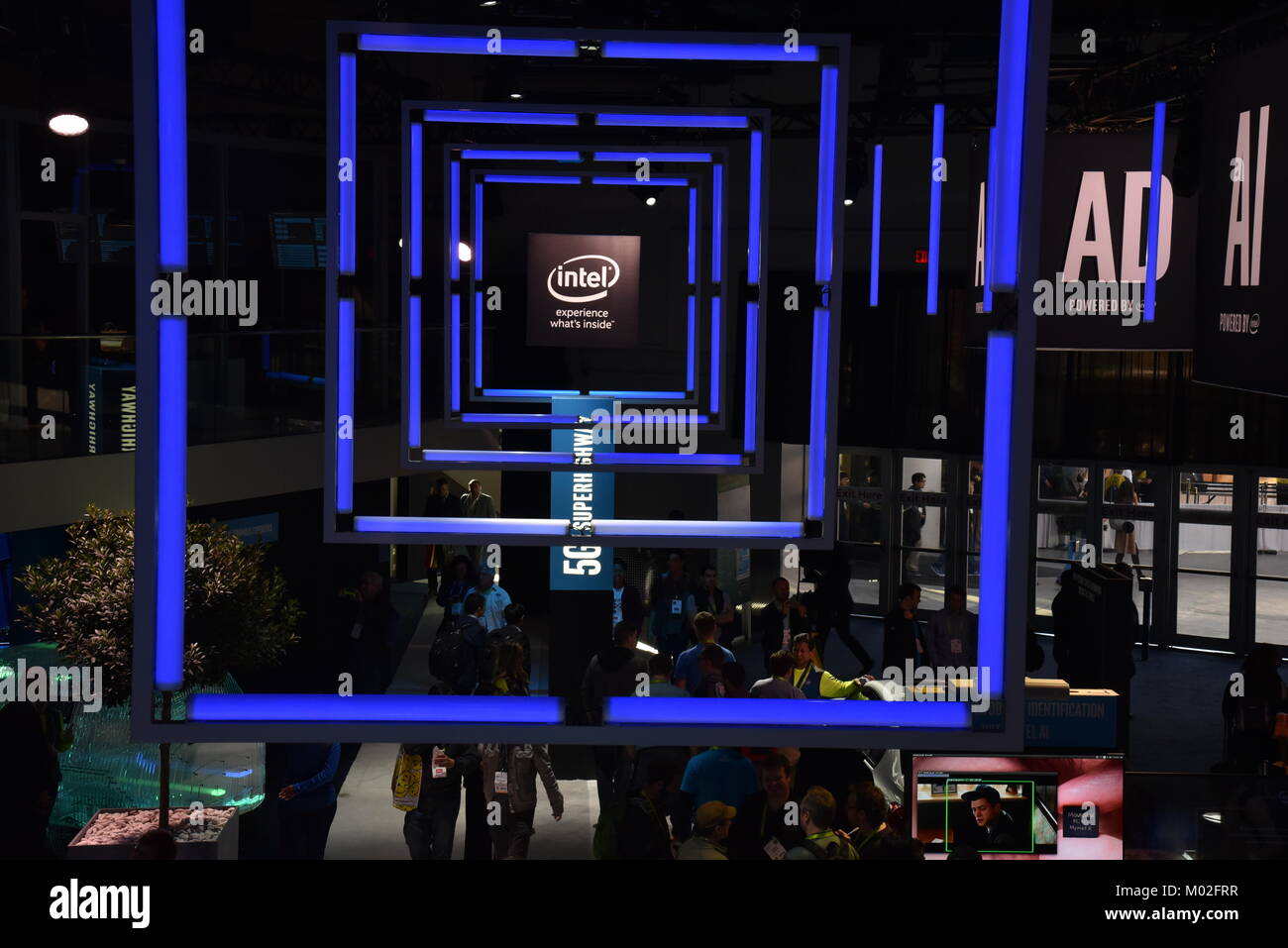Intel booth hi-res stock photography and images - Alamy
