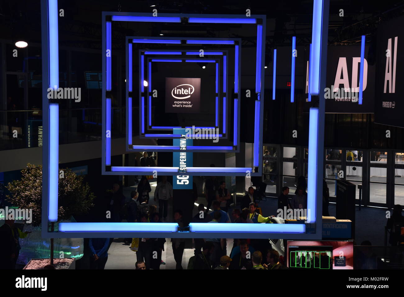 Intel booth hi-res stock photography and images - Alamy