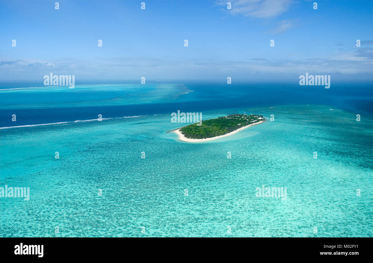 Aerial of island cays High Resolution Stock Photography and Images - Alamy