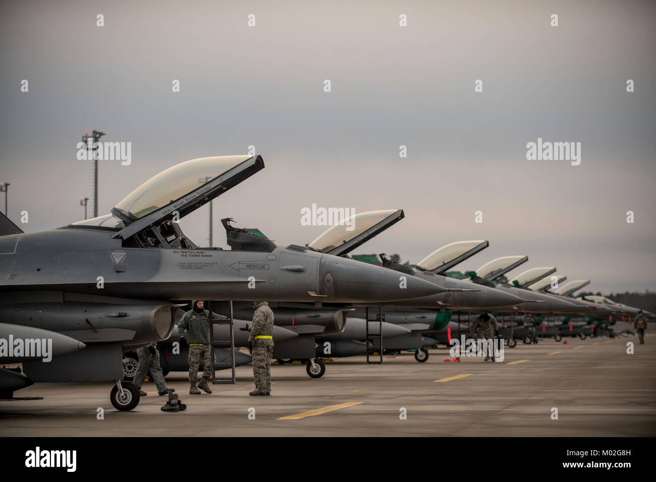 F-16s from the 180th Fighter Wing, Ohio Air National Guard, park on the ...