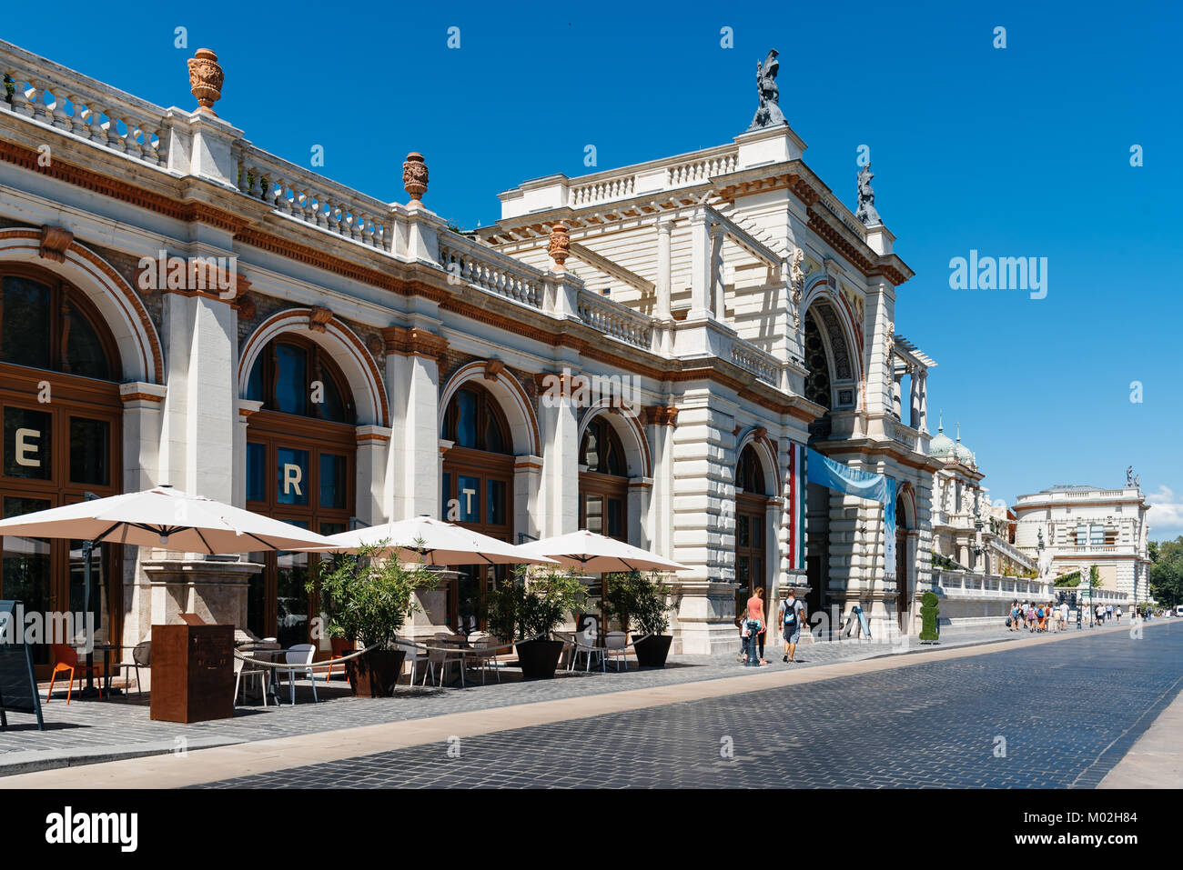 Buda castle bazaar hi-res stock photography and images - Alamy