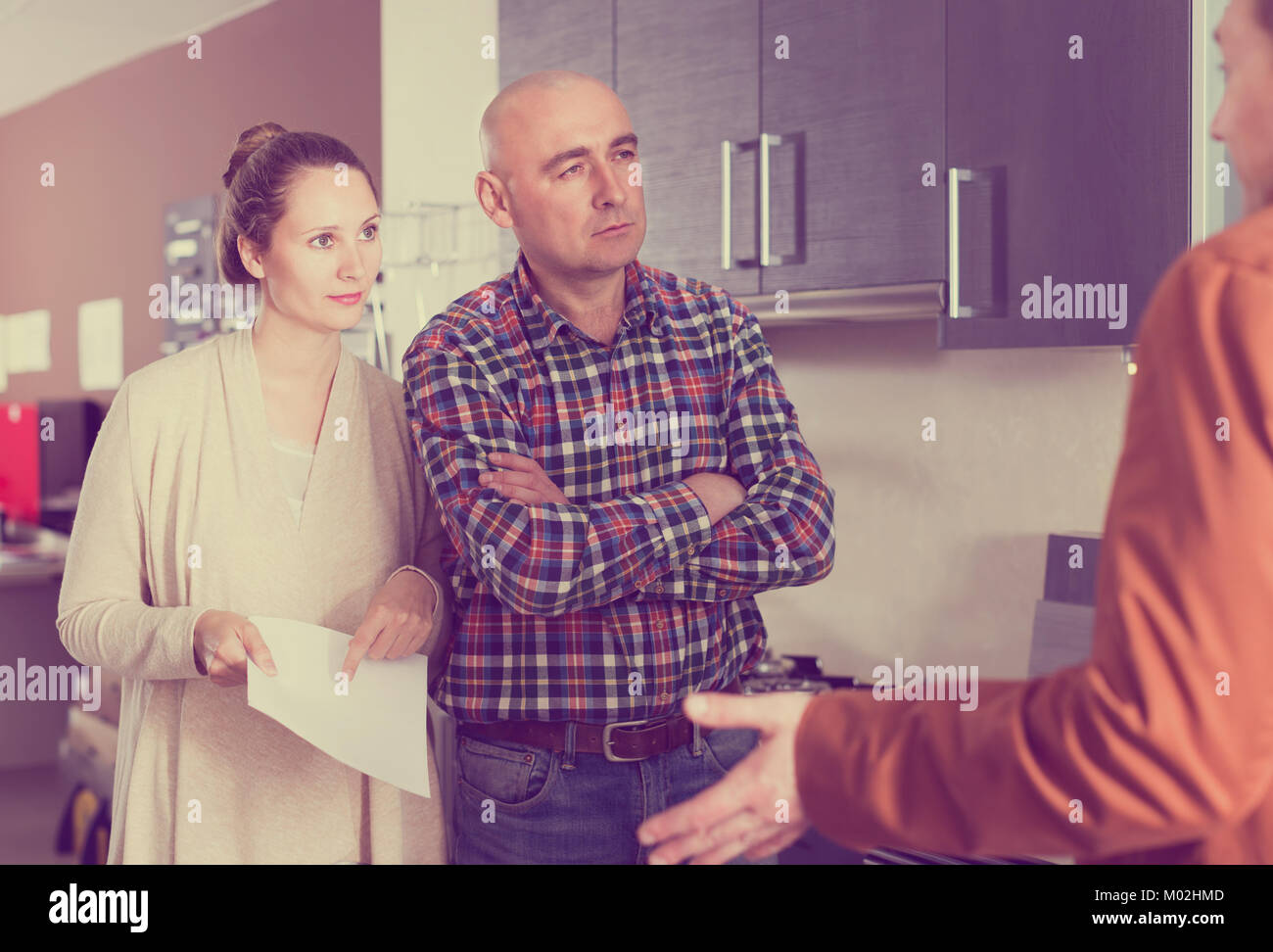 Unhappy customers hi-res stock photography and images - Alamy