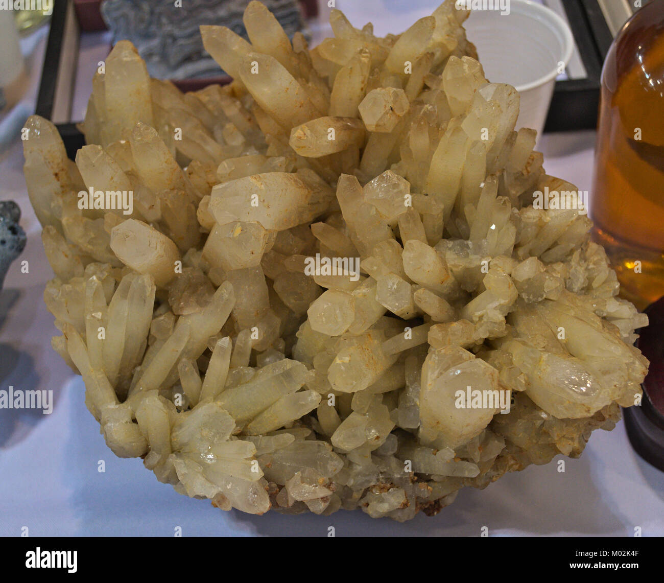 Pure yellow sulfur hi-res stock photography and images - Alamy