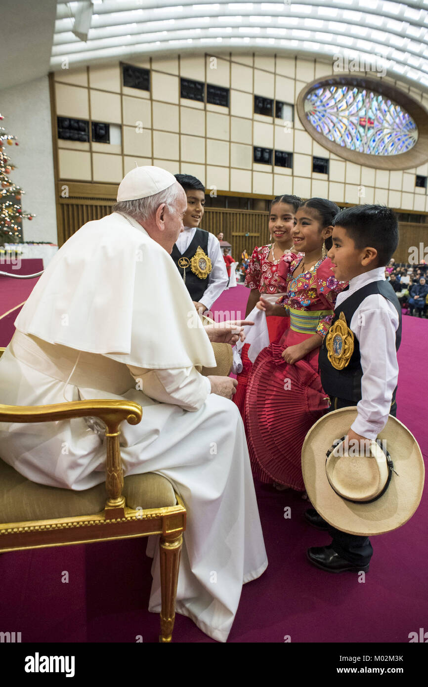 Pope Francis meets with children in the Paul VI hall during a private ...