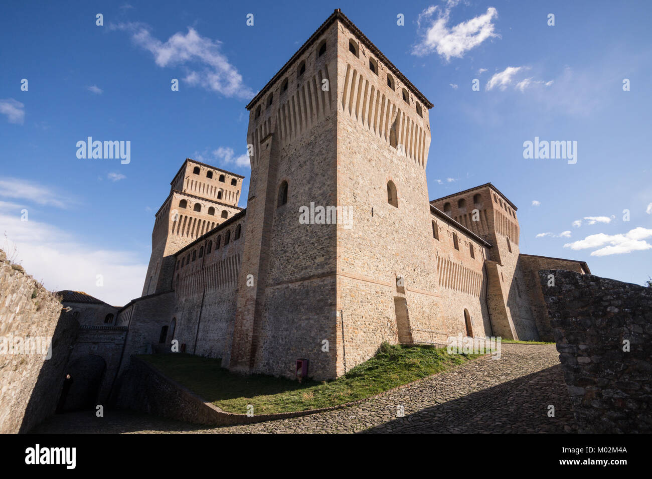 Italy emilia romagna torrechiara castle hi-res stock photography and ...
