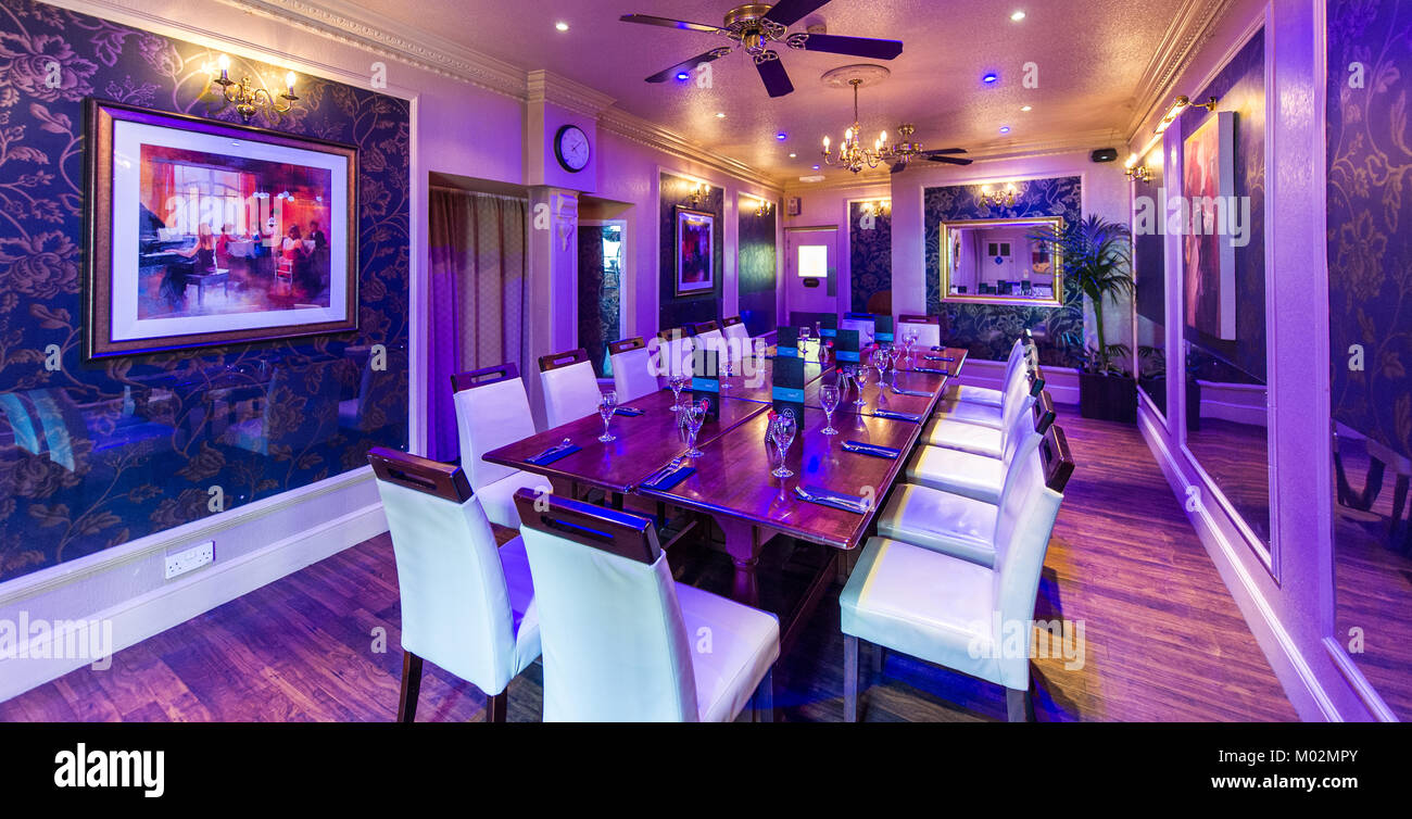 A dining table laid up in a restaraunt Stock Photo - Alamy