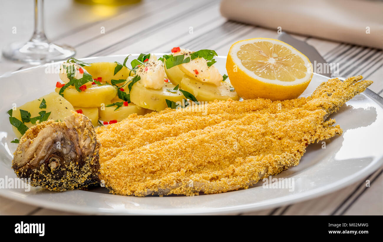 Yellow corn fried crust hi-res stock photography and images - Alamy