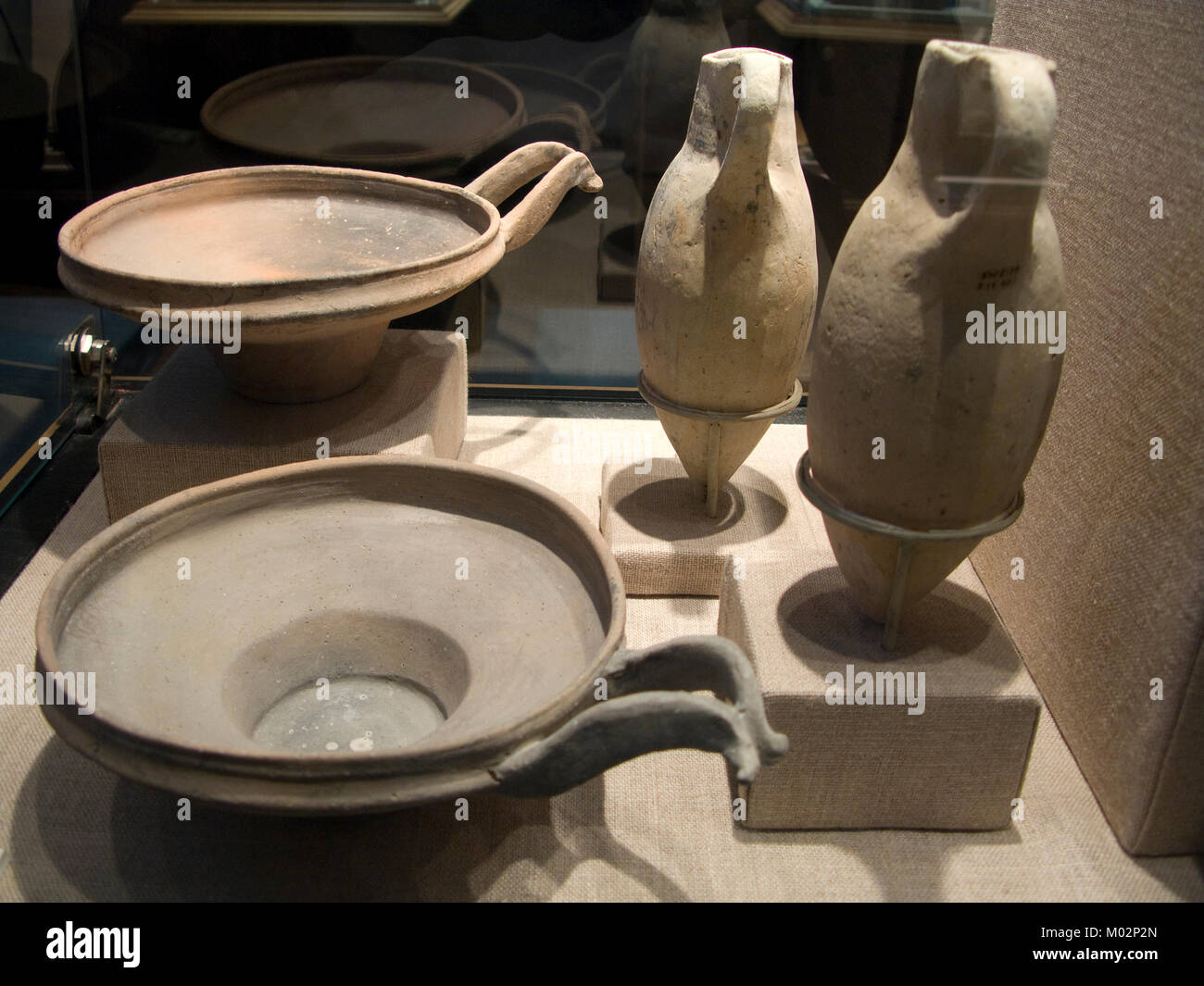 Findings of Uluburun wreck, oldest ship wreck of the world, 3300 years ...