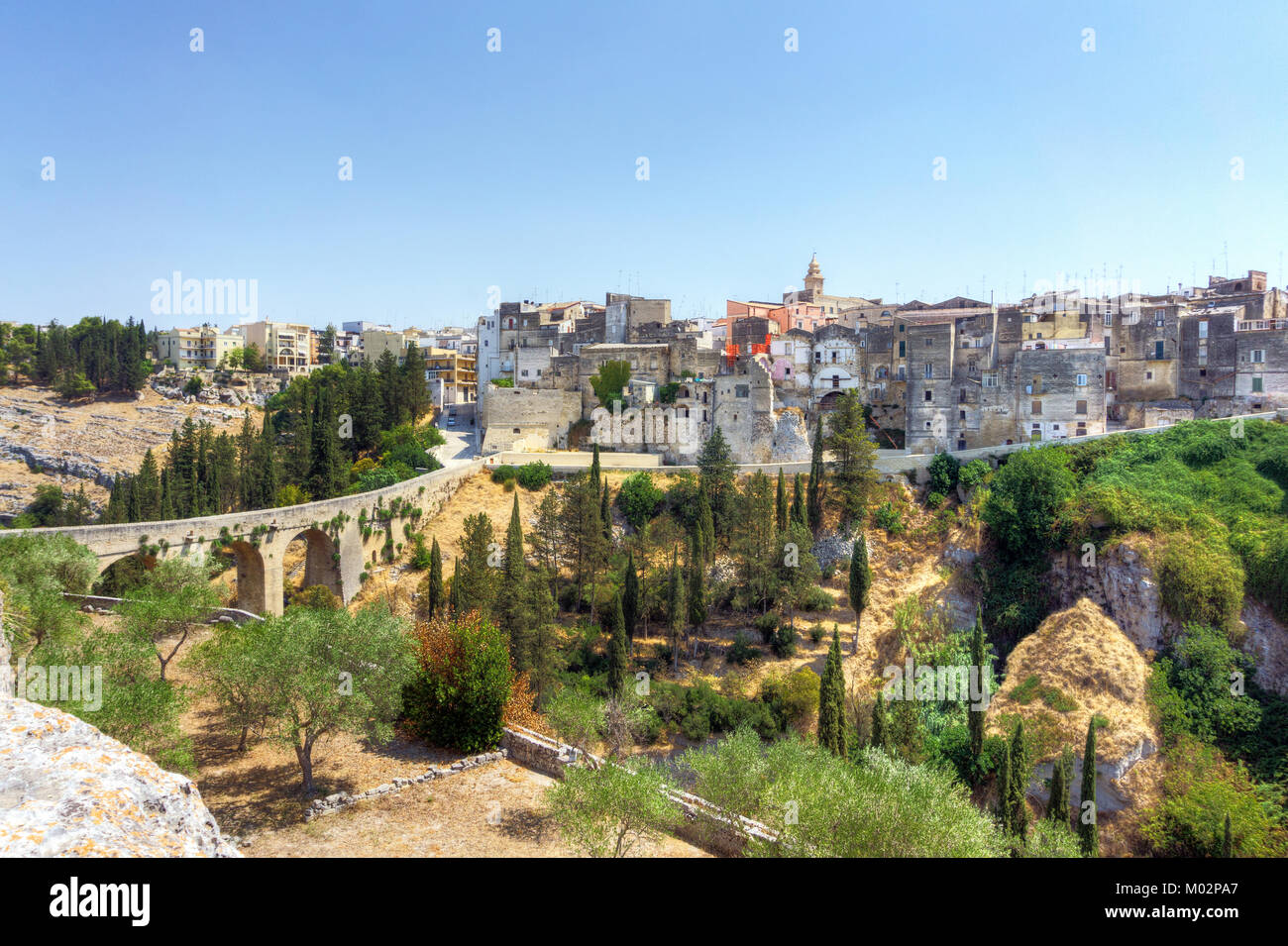 Apulia gravina in puglia bridge aqueduct hi-res stock photography and ...
