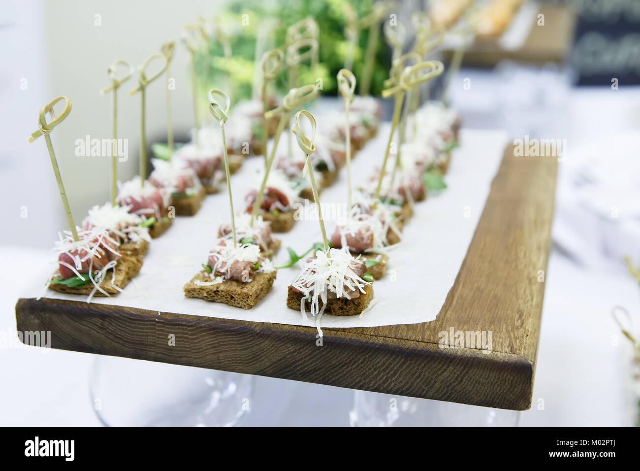 Catering delicacies and snacks at a buffet or banquet Stock Photo - Alamy