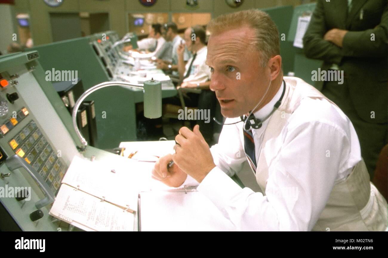Ed harris apollo 13 hi-res stock photography and images - Alamy