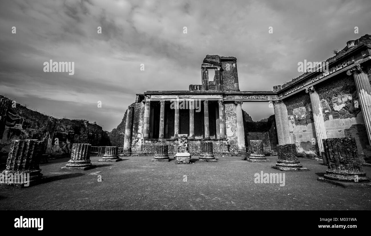 Court justice ancient rome hi-res stock photography and images - Alamy