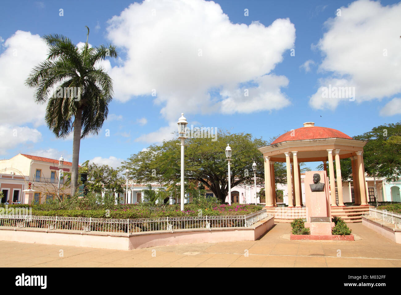Remedios, Cuba - main square palm tree and gazebo in park Stock Photo ...