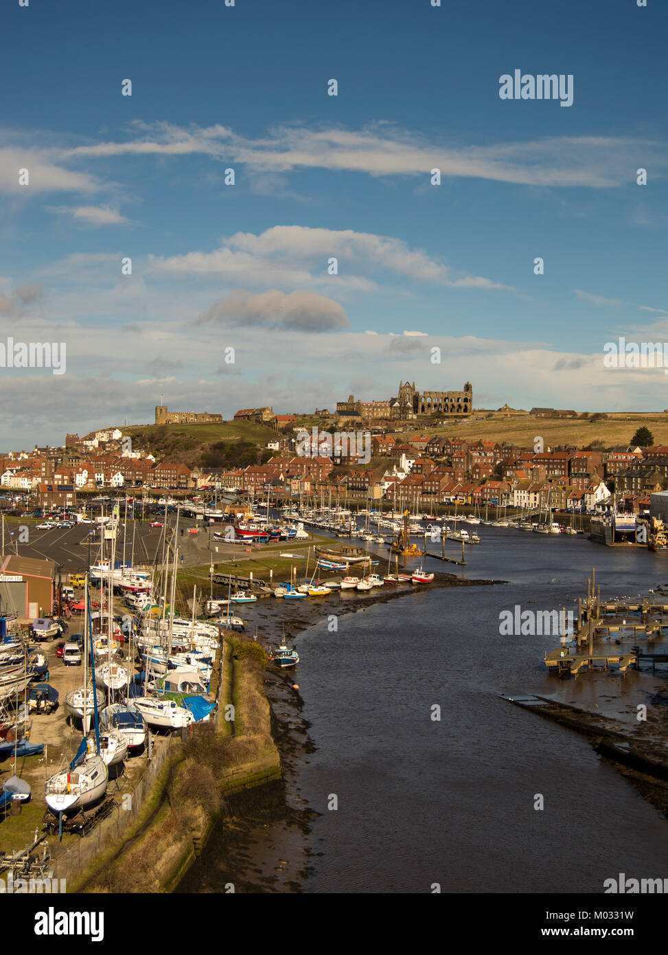 Whitby seaside resort hi-res stock photography and images - Alamy