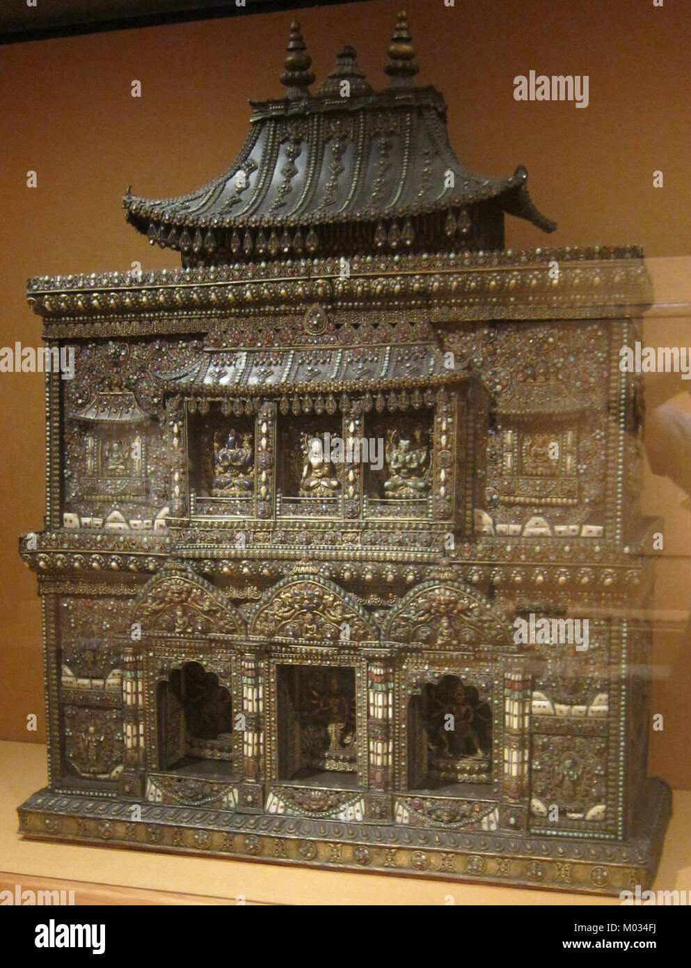 Ivory malla hi-res stock photography and images - Alamy