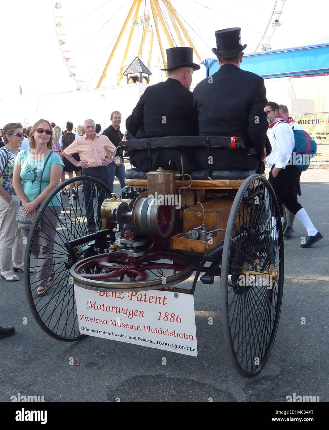 Patent motorwagen hi-res stock photography and images - Alamy