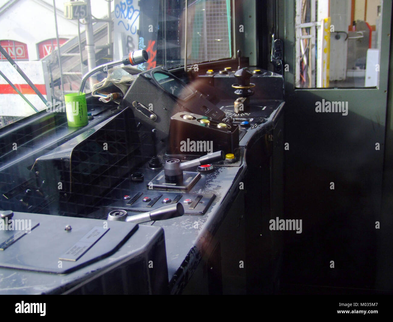 Metro cabin hi-res stock photography and images - Alamy