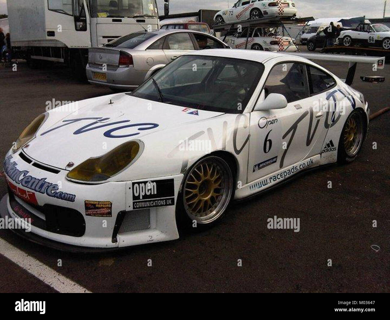 The Porsche 996 RSR is a high-performance racing car designed for ...