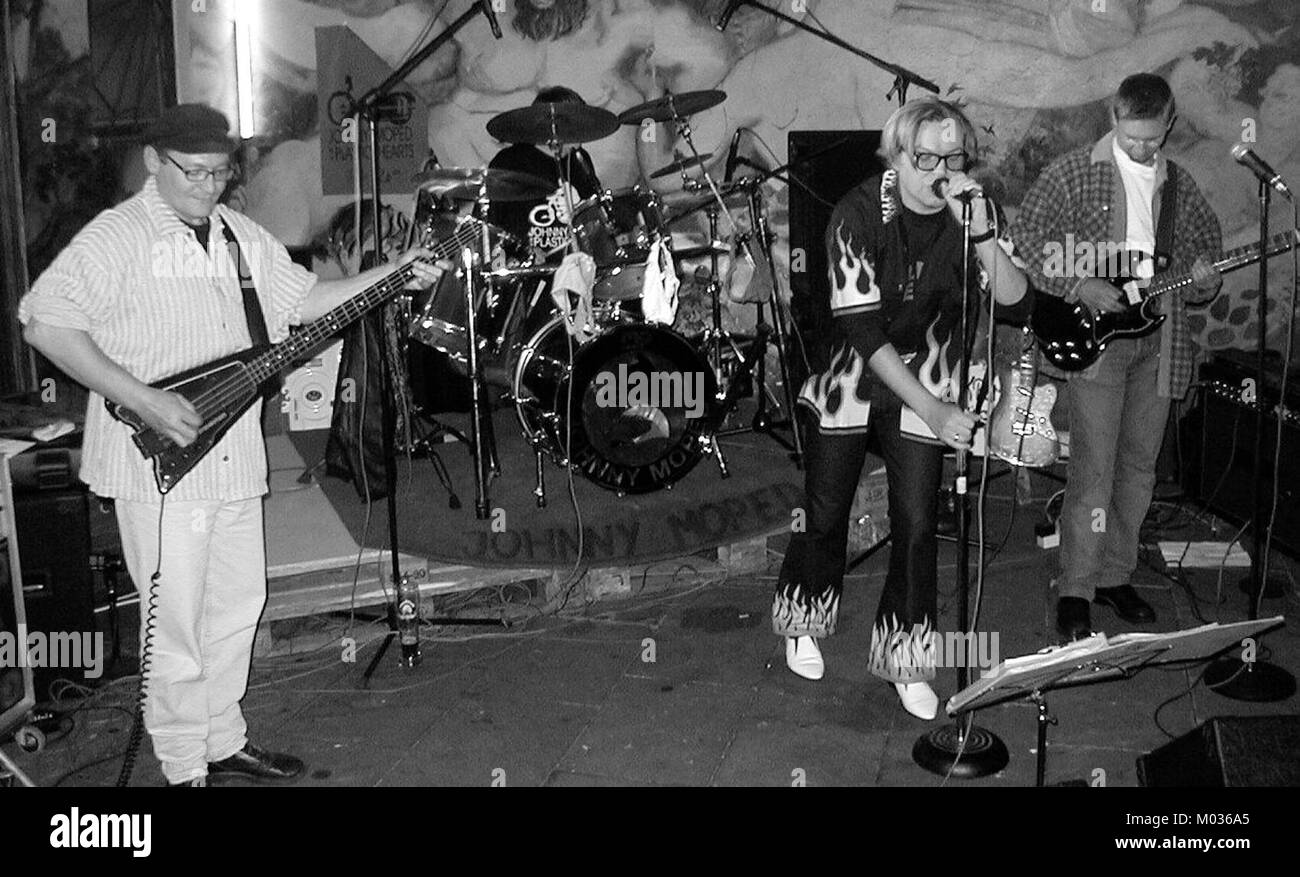 Bul bul illustration hi-res stock photography and images - Alamy