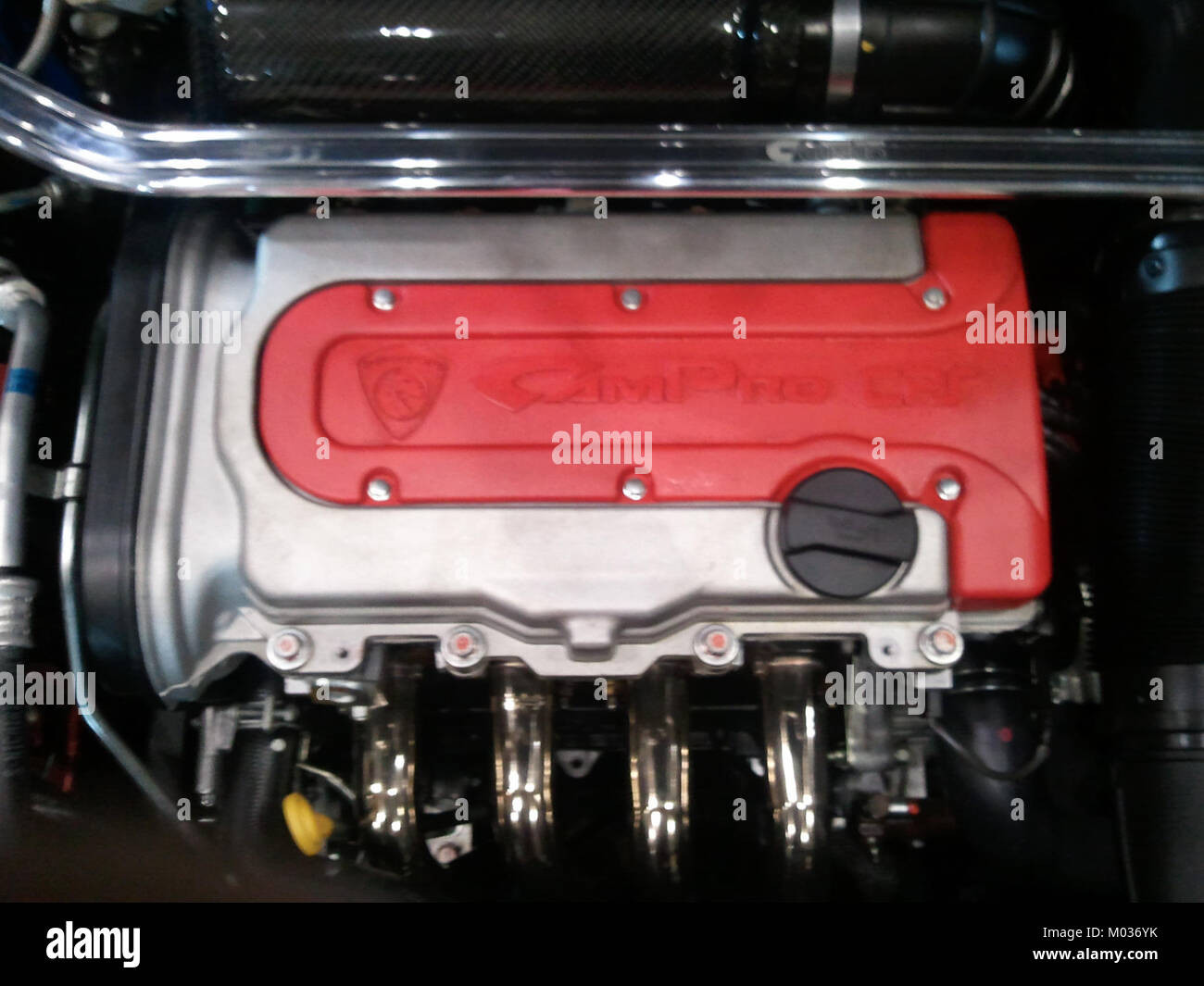 Inline four engine hi-res stock photography and images - Alamy