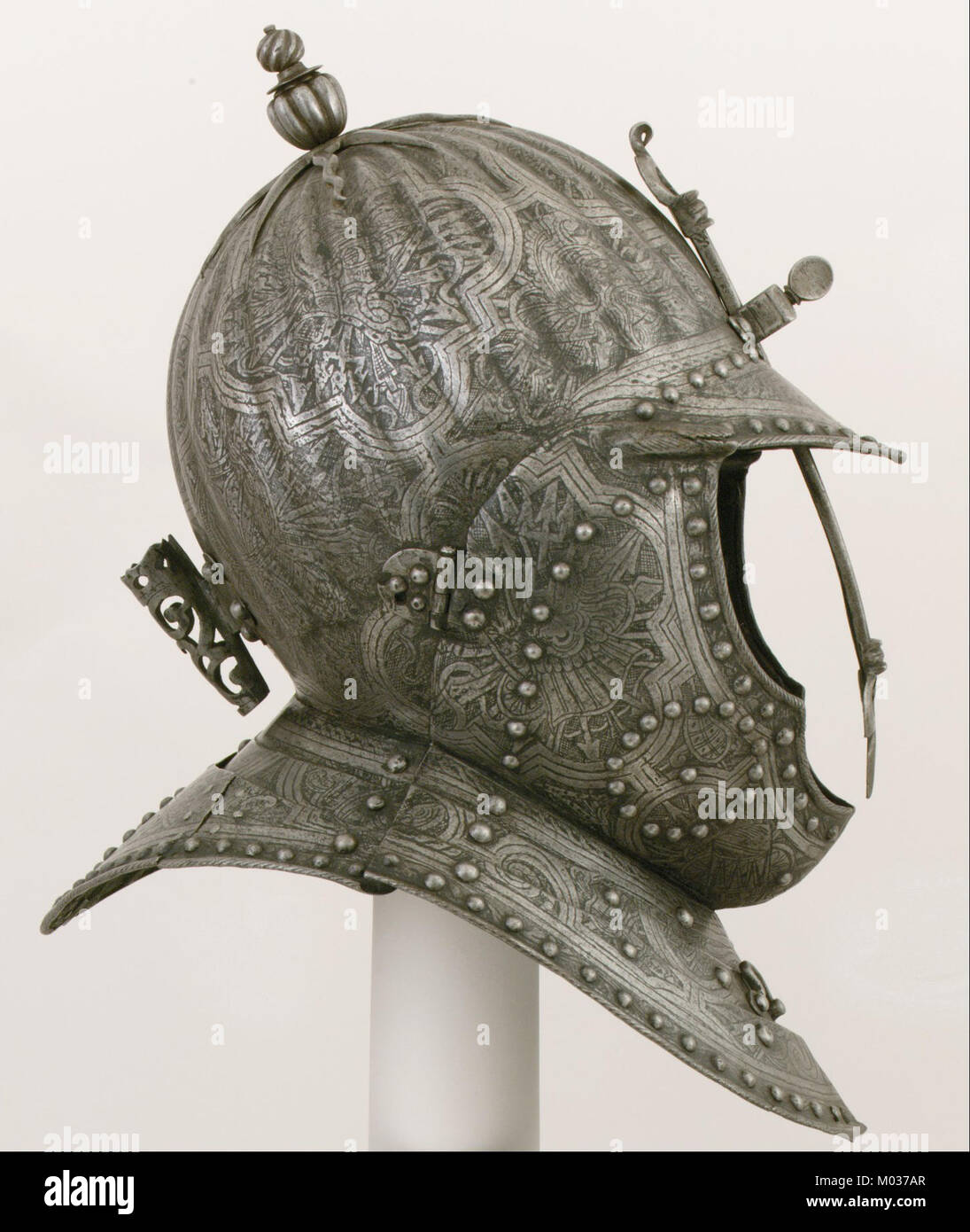 A burgonet hi-res stock photography and images - Alamy