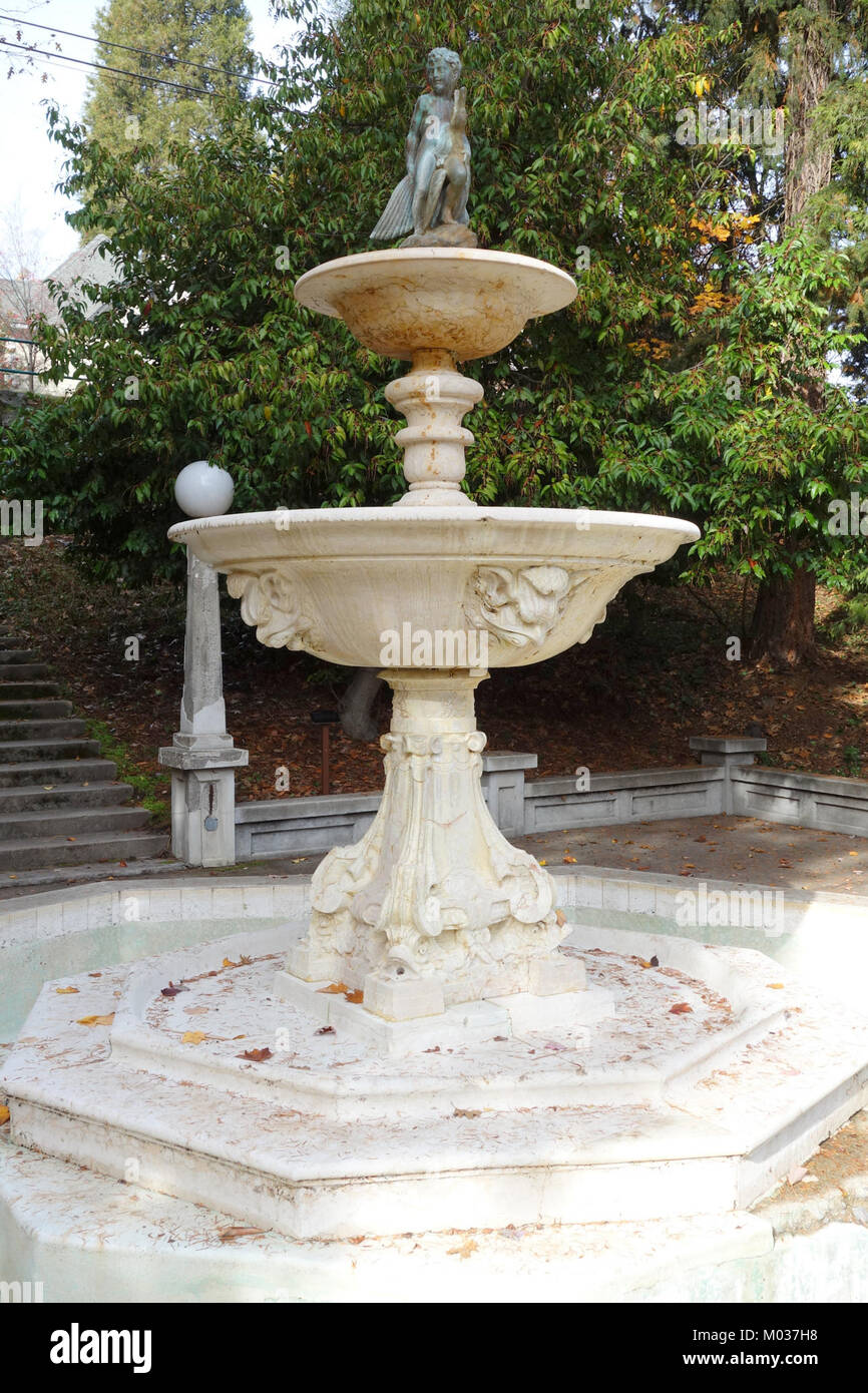 Lithia fountain hi-res stock photography and images - Alamy