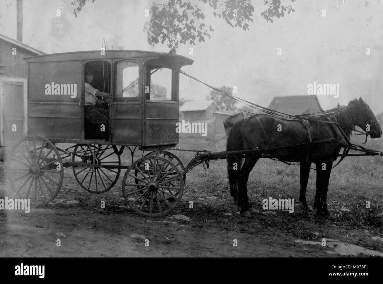 Delivery wagon hi-res stock photography and images - Alamy