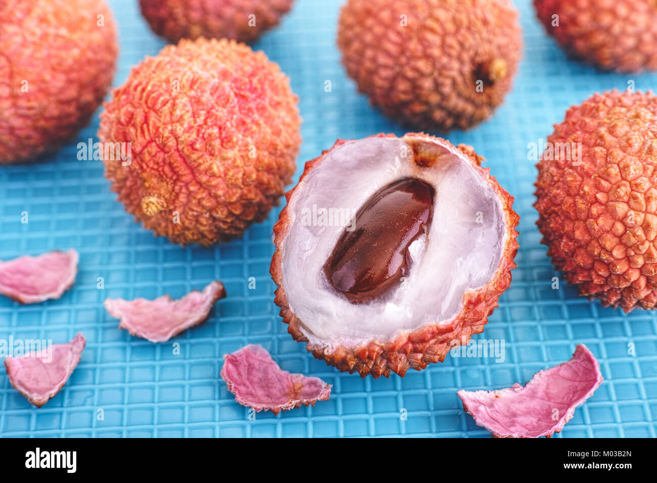Organic lychee fruit. Close up Stock Photo - Alamy
