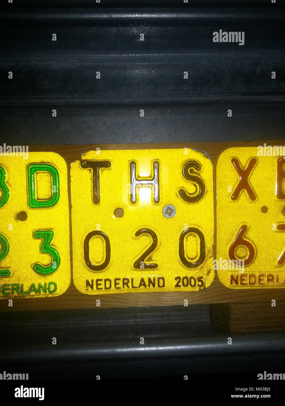 Bromfietsplaatje 2005 refers to a vintage motorcycle plate used for ...