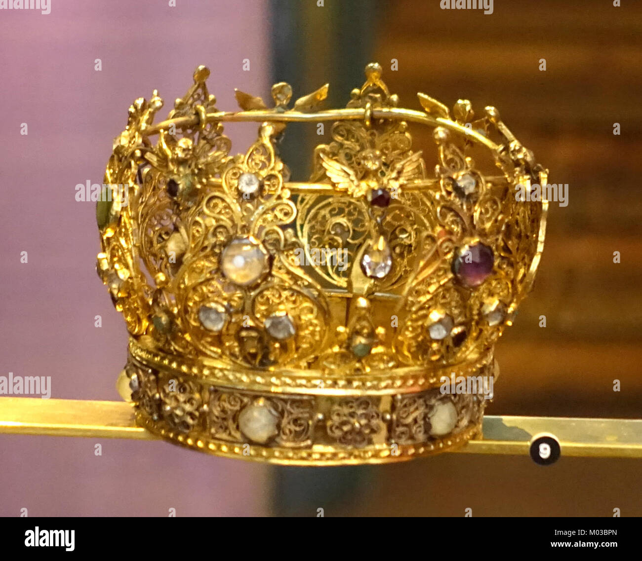 Gilt silver bridal crown hi-res stock photography and images - Alamy