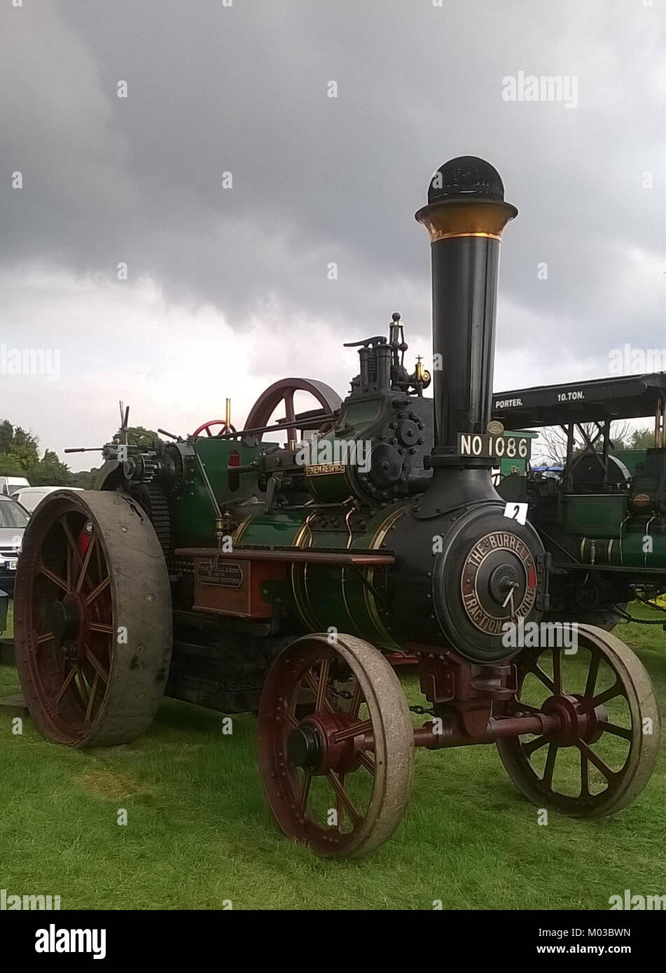 The Burrell traction engine 'Finem Respice' is a vintage steam-powered ...