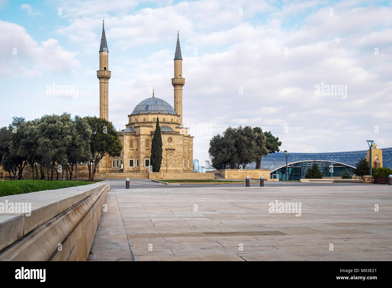 The Mosque of the Martyrs or Turkish Mosque in Baku, Azerbaijan Stock ...