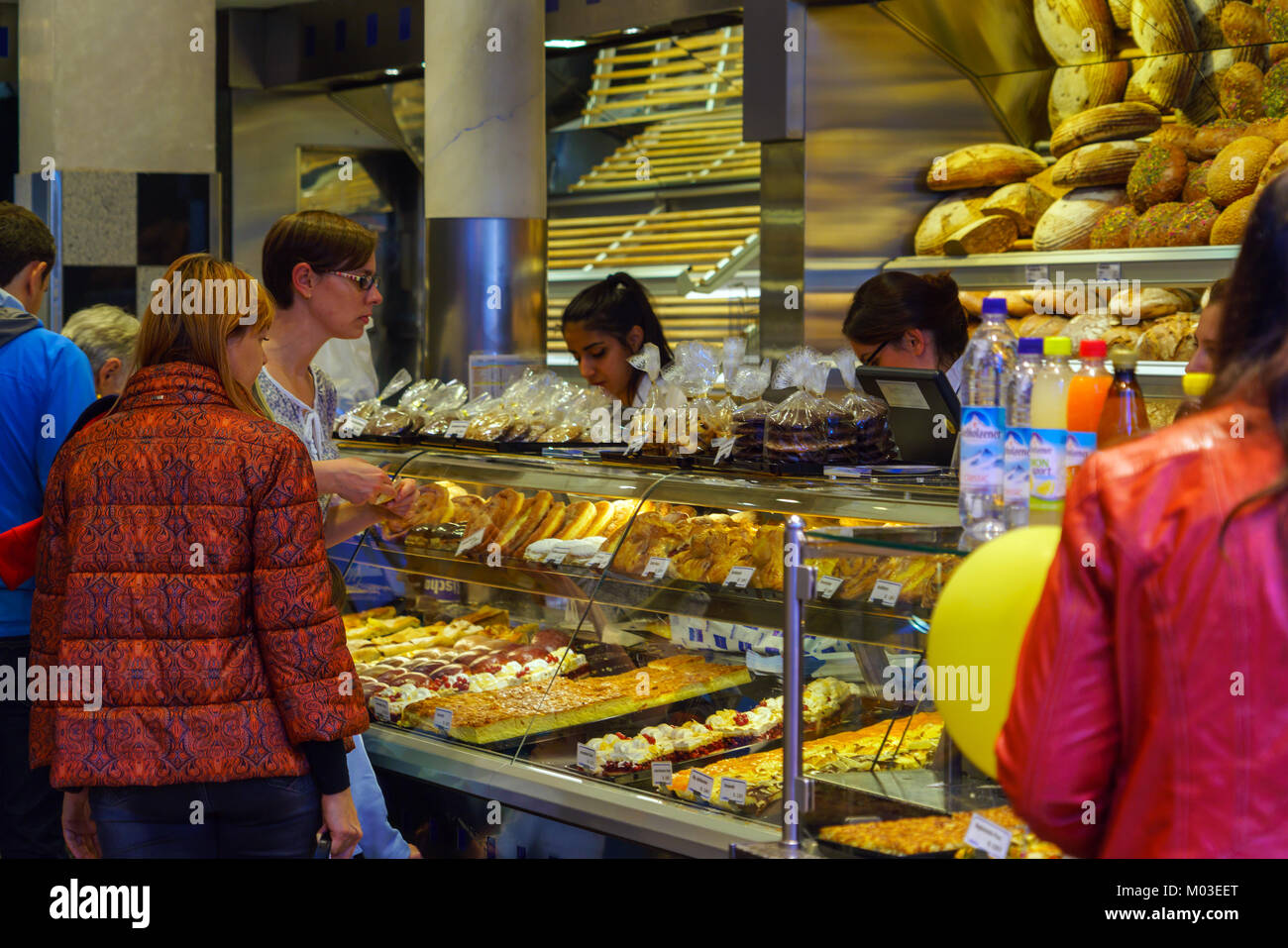 Munich pastry hi-res stock photography and images - Alamy