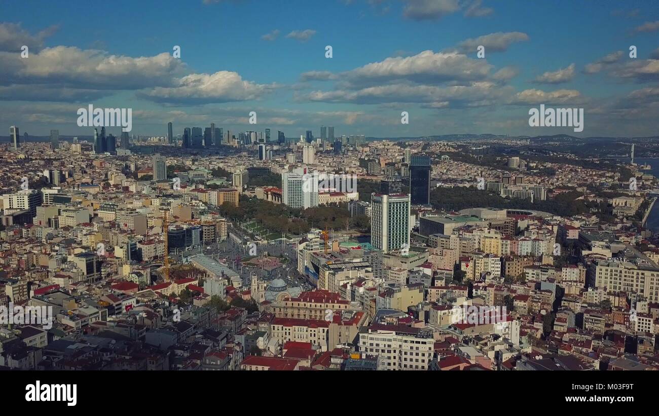 lively istanbul turkey on a sunny day Stock Photo - Alamy