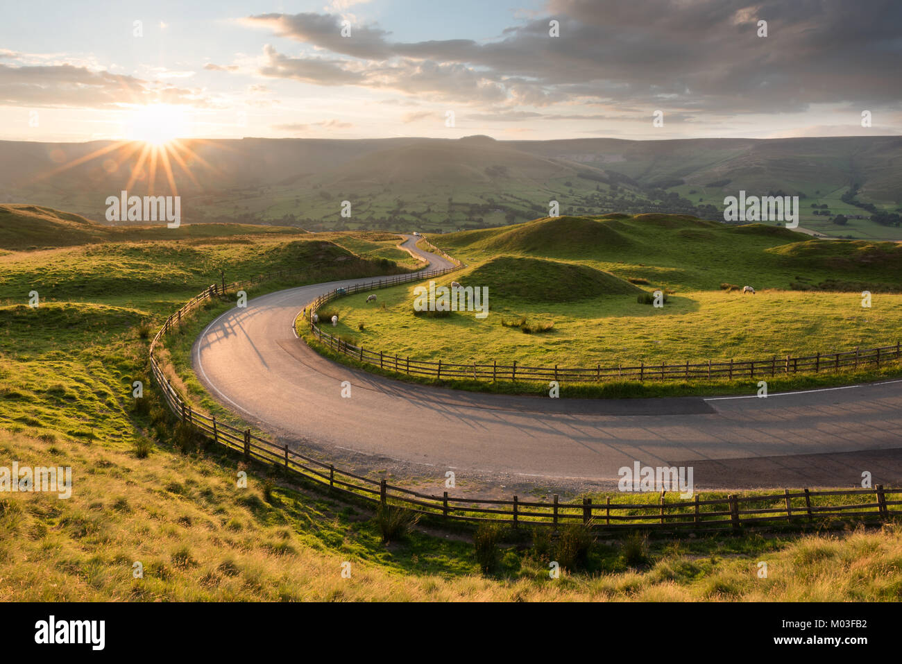 Winding Road Sunset at Mam Tor - Peak District Stock Photo - Alamy