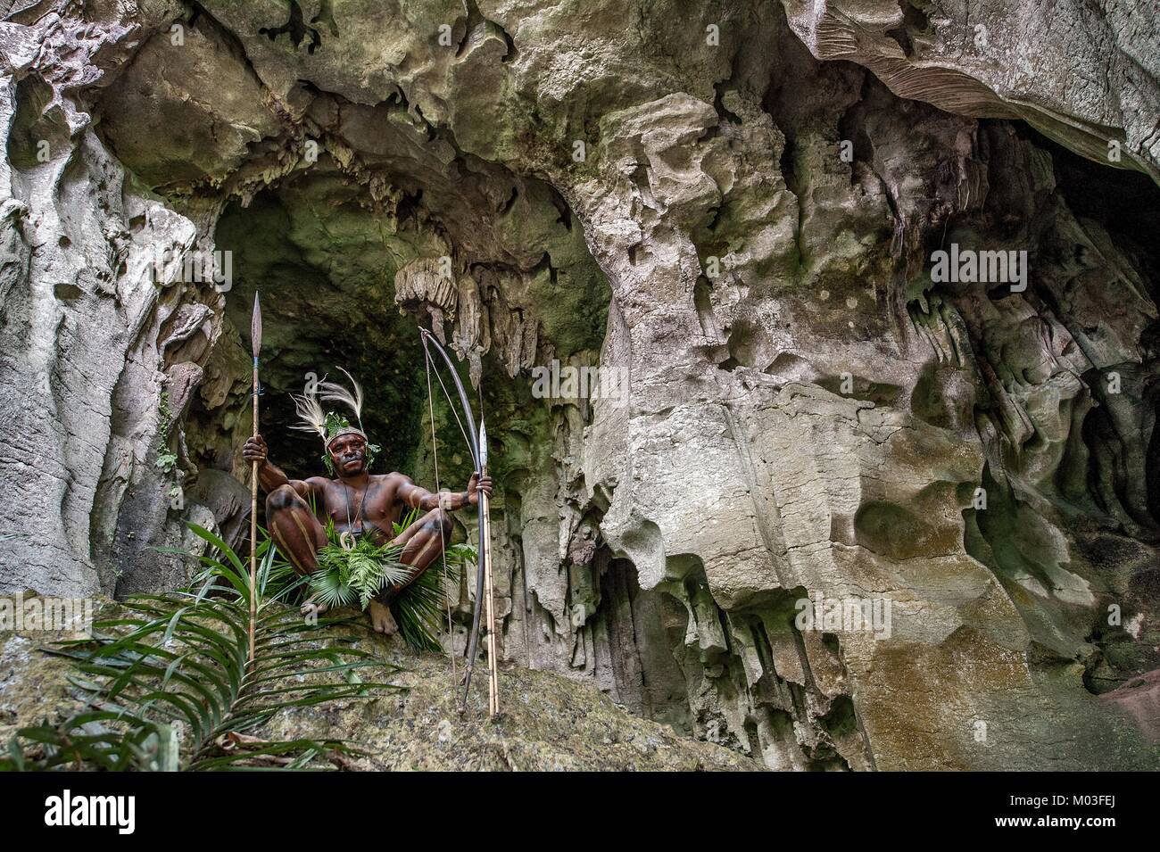Papuan tribe of Yafi in traditional clothes, ornaments and coloring ...