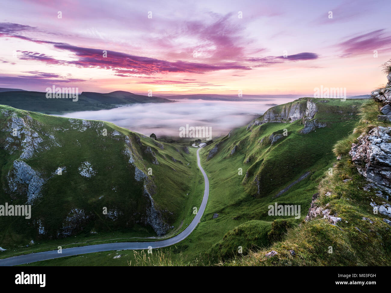Sunrise Inversion at Winnats Pass - Peak District Stock Photo - Alamy