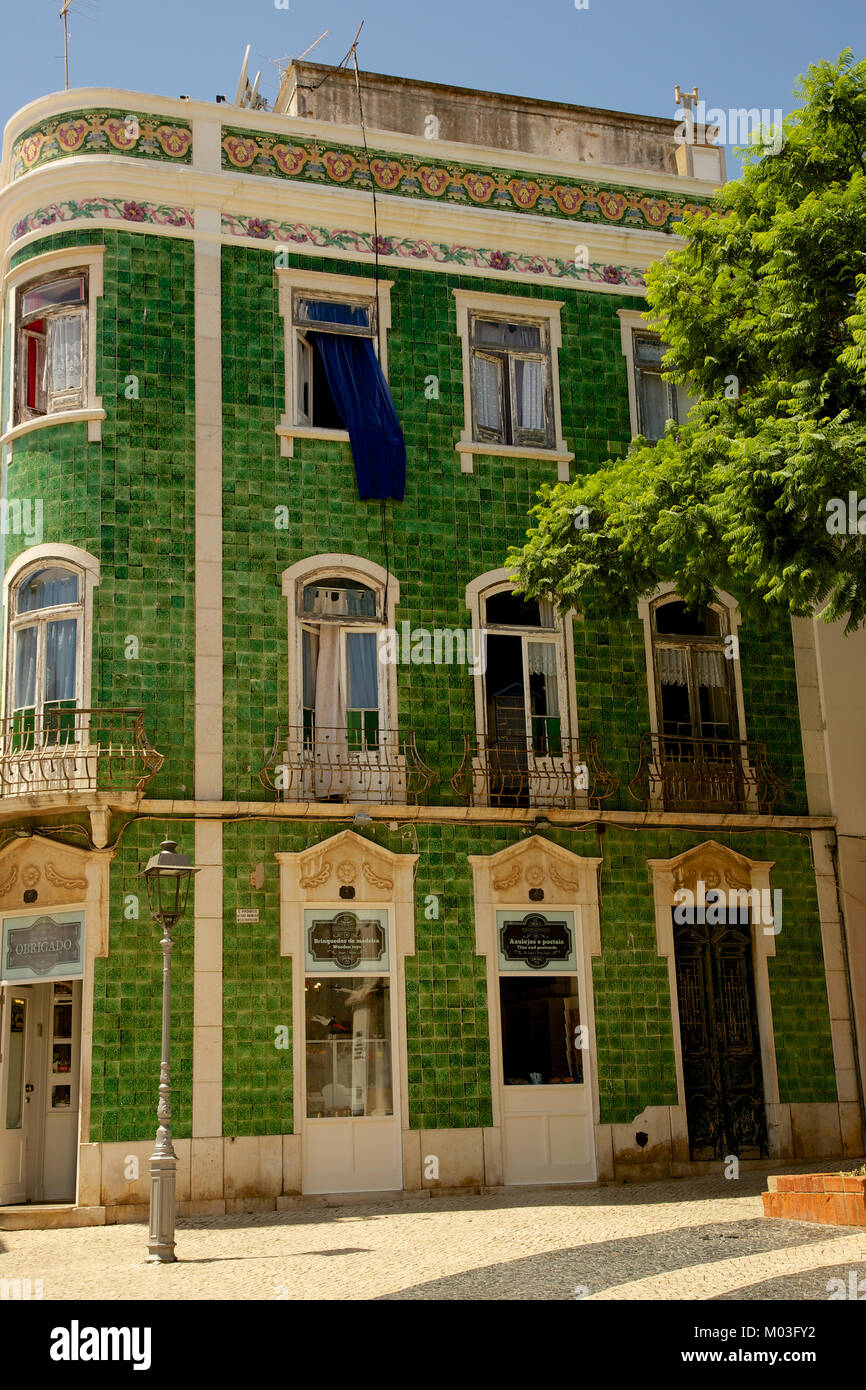 Portuguese tiled shop front hi-res stock photography and images - Alamy