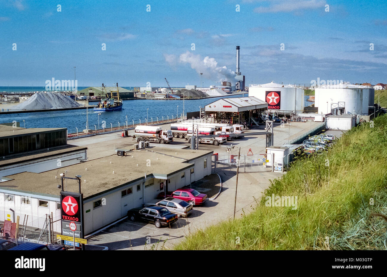 Fuel blockade at Shoreham Harbour Stock Photo - Alamy