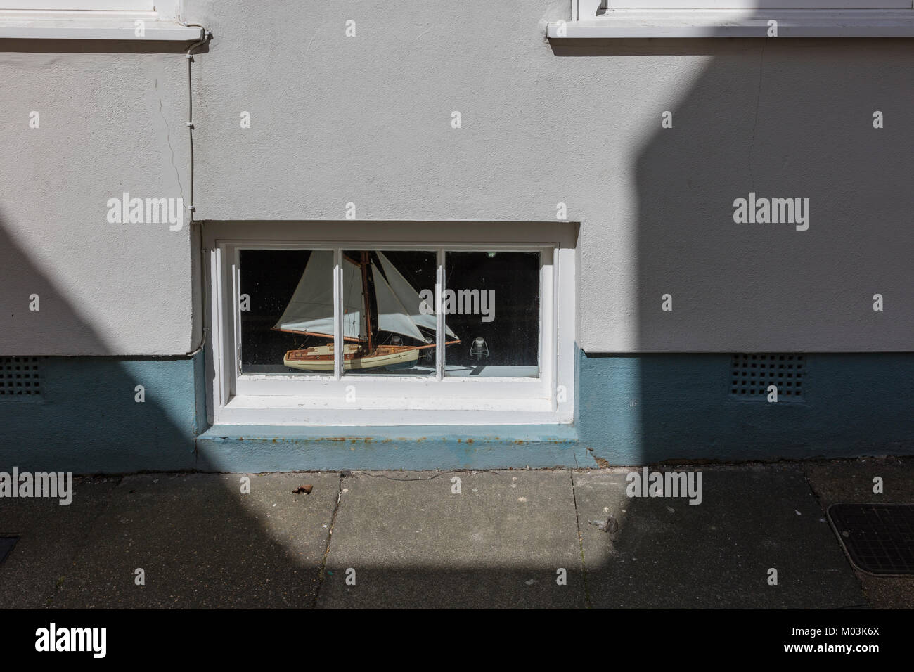 Cellar window hi-res stock photography and images - Alamy