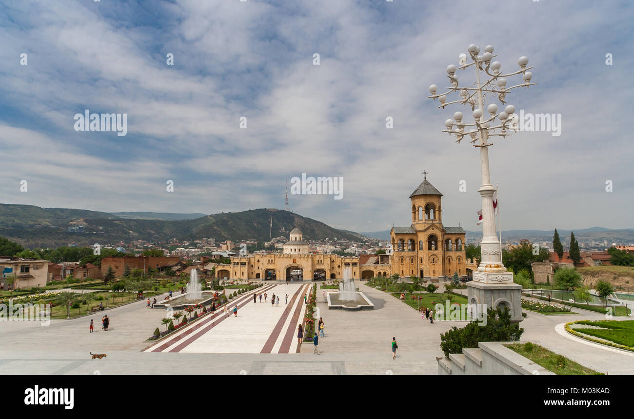 Square of the Sameba cathedral in Tbilisi, Georgia Stock Photo - Alamy
