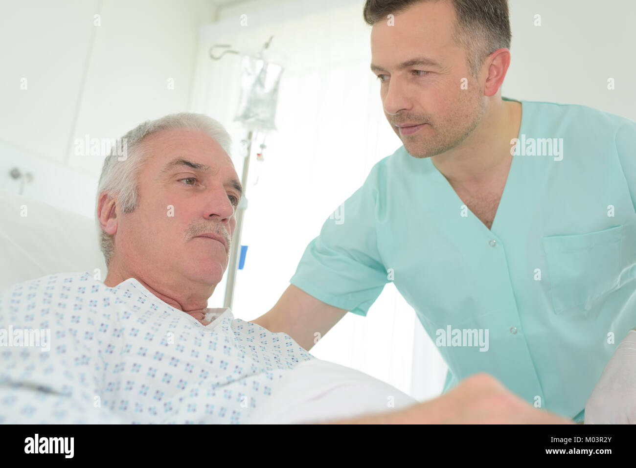 Sick patient looking ray scan hi-res stock photography and images - Alamy