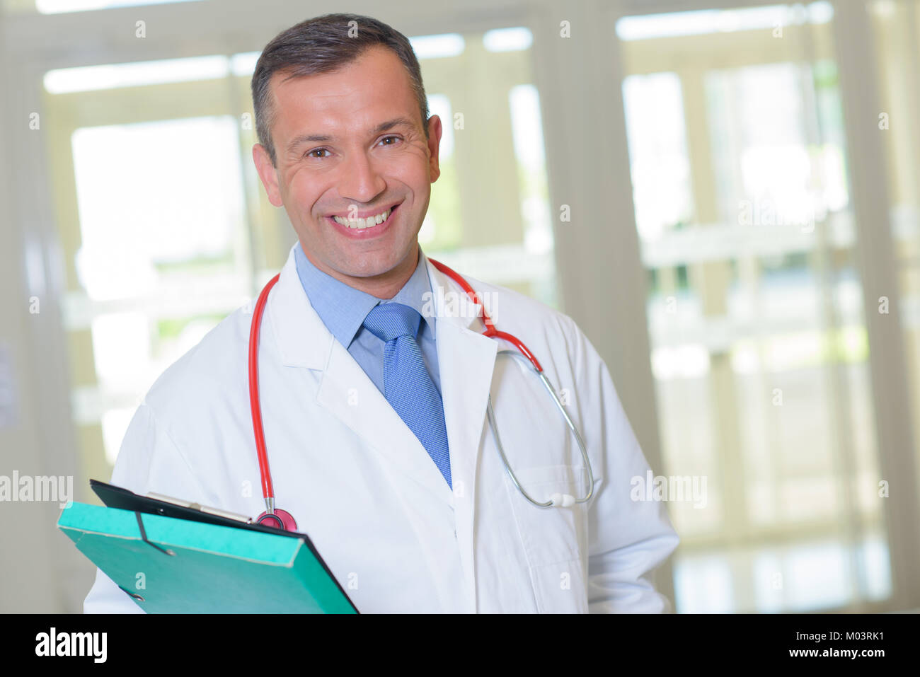 healthcare provider smiling Stock Photo - Alamy