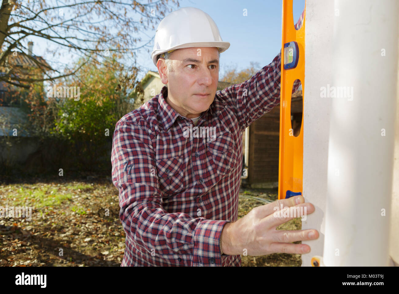 Spirit level grass hi-res stock photography and images - Alamy