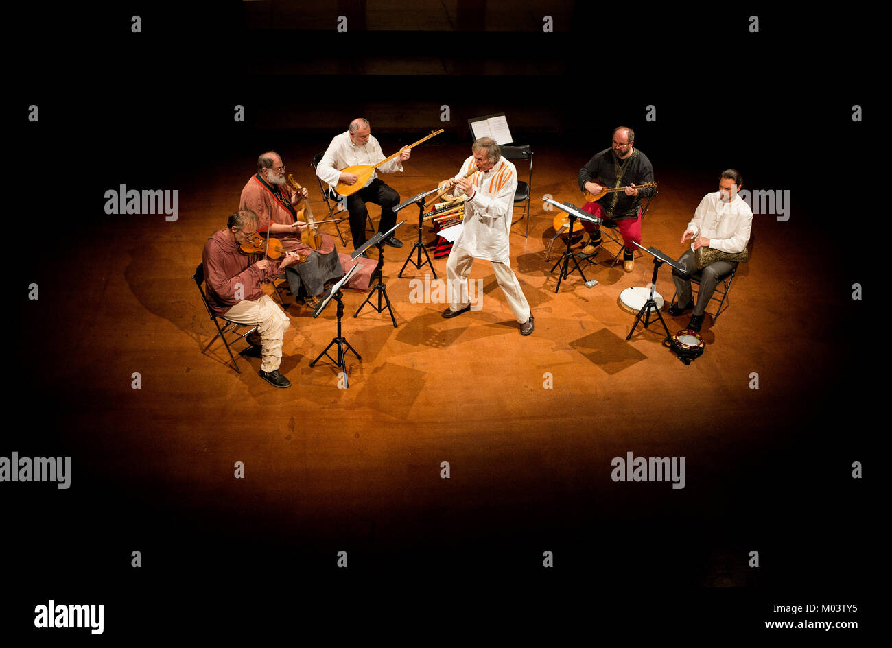 Music band in iran hi-res stock photography and images - Alamy