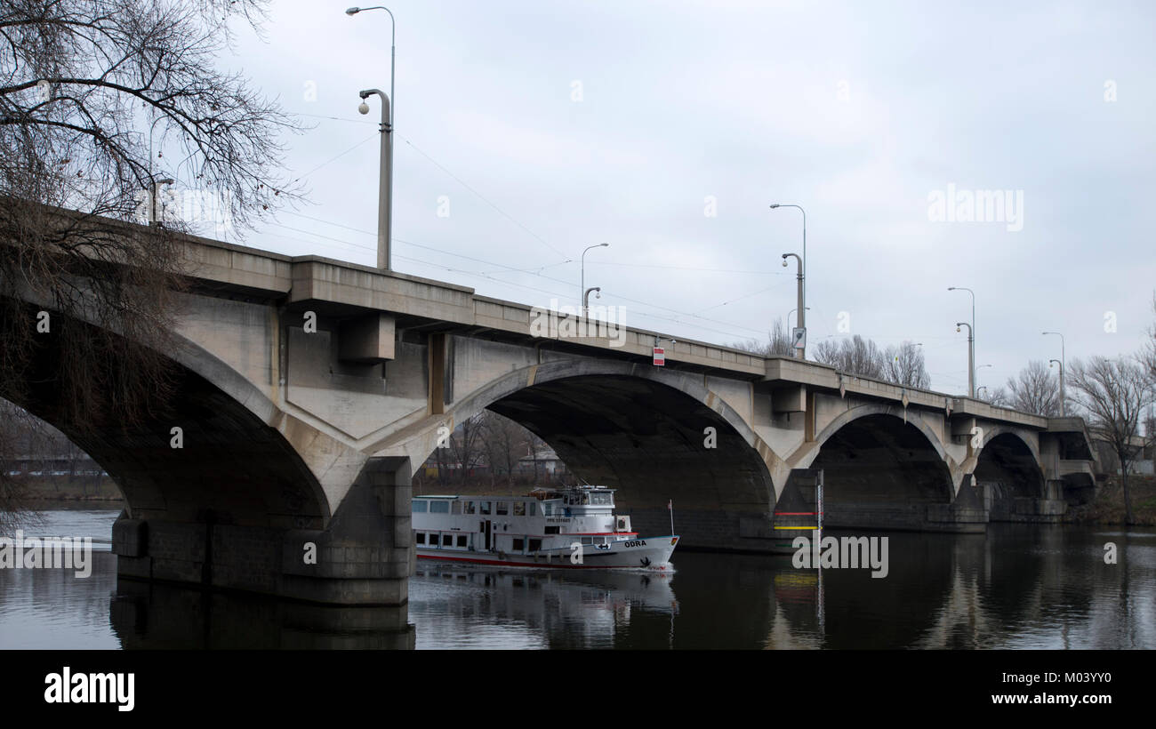 FILE PHOTO*** Prague closes the Liben Bridge for cars and trams since ...