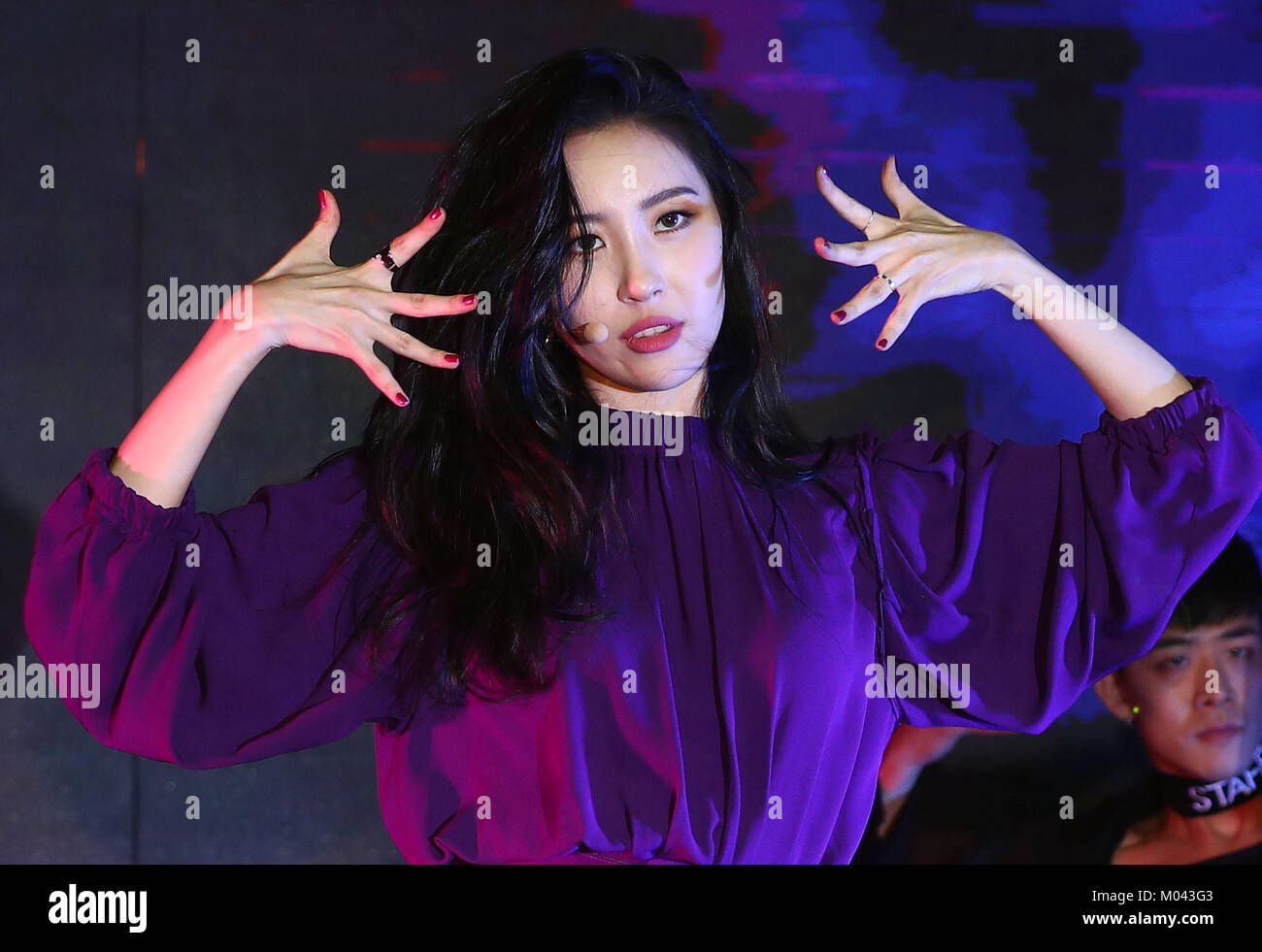 19th Jan, 2018. S. Korean singer Sunmi South Korean singer Sunmi ...